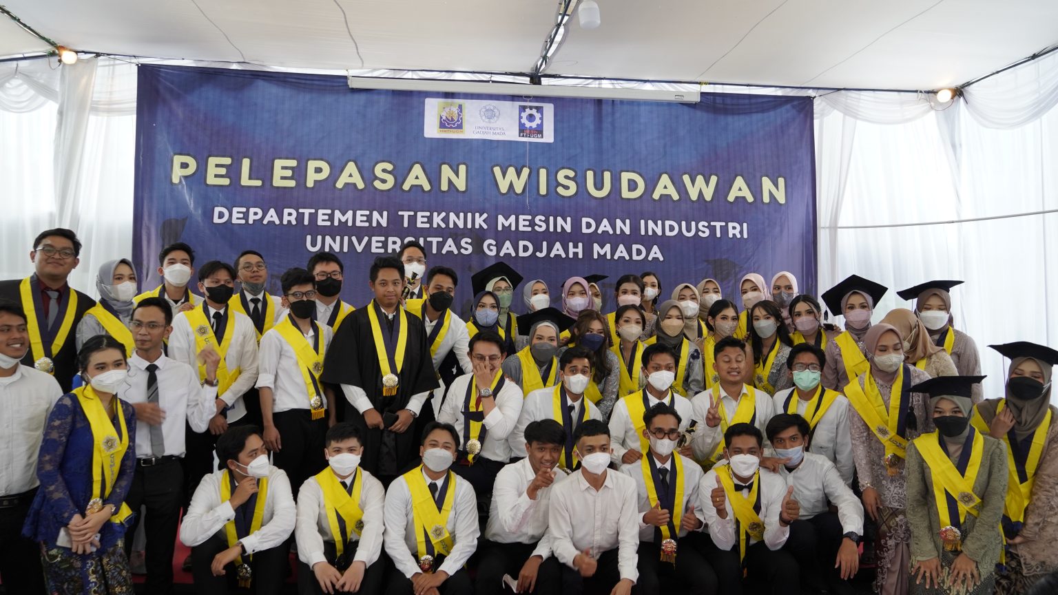 DTMI Melepas 95 Wisudawan Program Sarjana 2022 – DTMI
