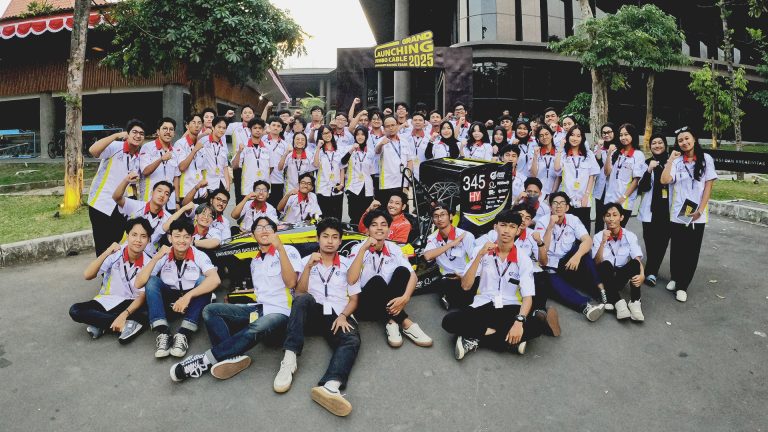 Tim Bimasakti UGM Cetak Sejarah, Perkenalkan Mobil Hybrid Formula Student Pertama se-Asia ...