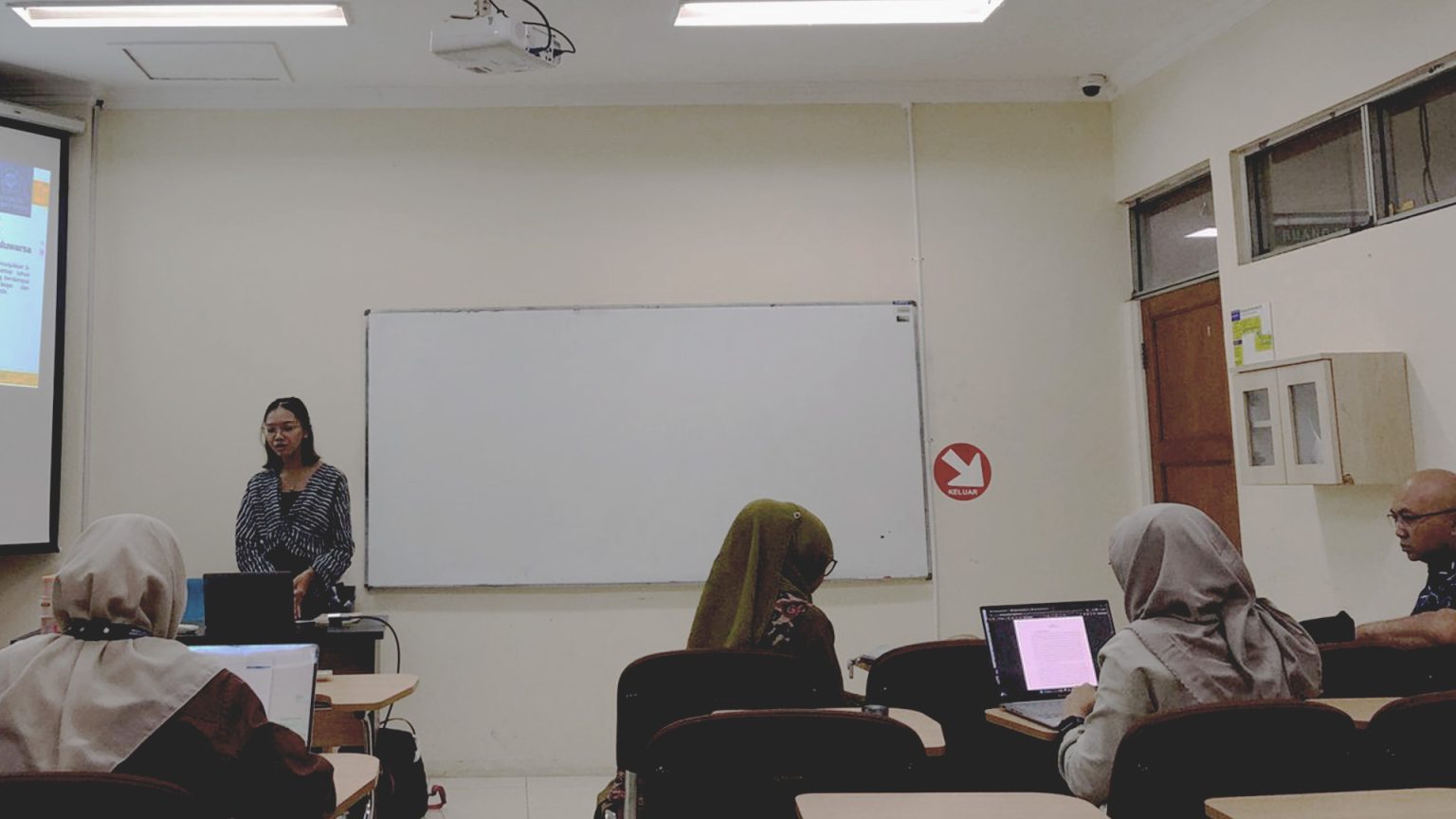 Maria Analisis Rantai Pasok Darah Guna Kurangi Limbah Medis – DTMI
